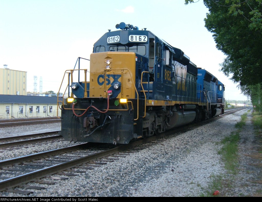 CSX 8162 & CEFX 3151